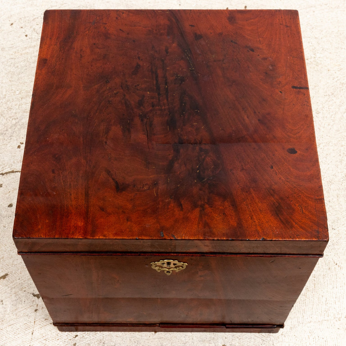 Georgian Mahogany Cube Cellarette – The Antique And Artisan Gallery Online